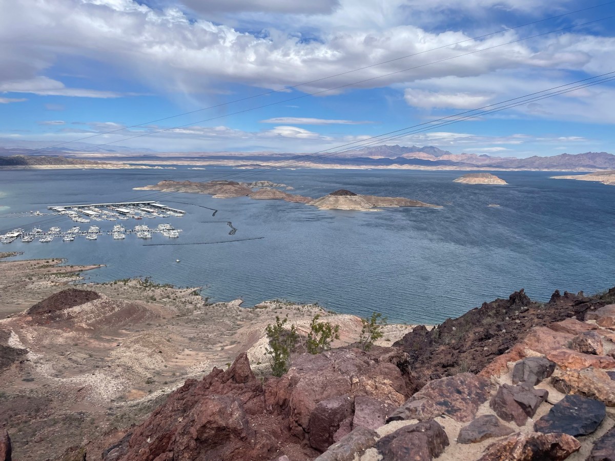Willow Beach Marina & Hoover Dam & Lake Mead National Recreation Area ...